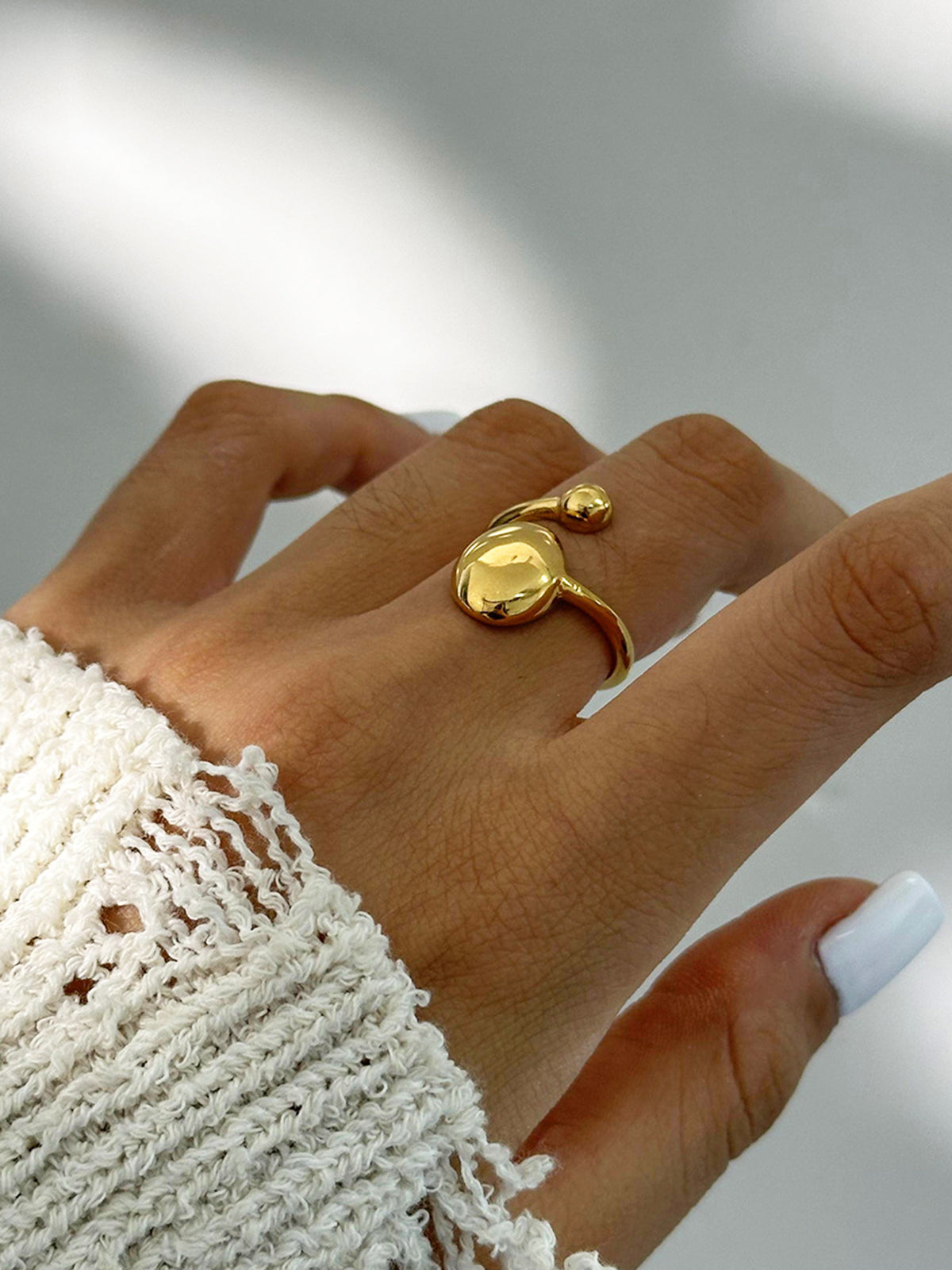 Asymmetric Open Ring | COMMENSE