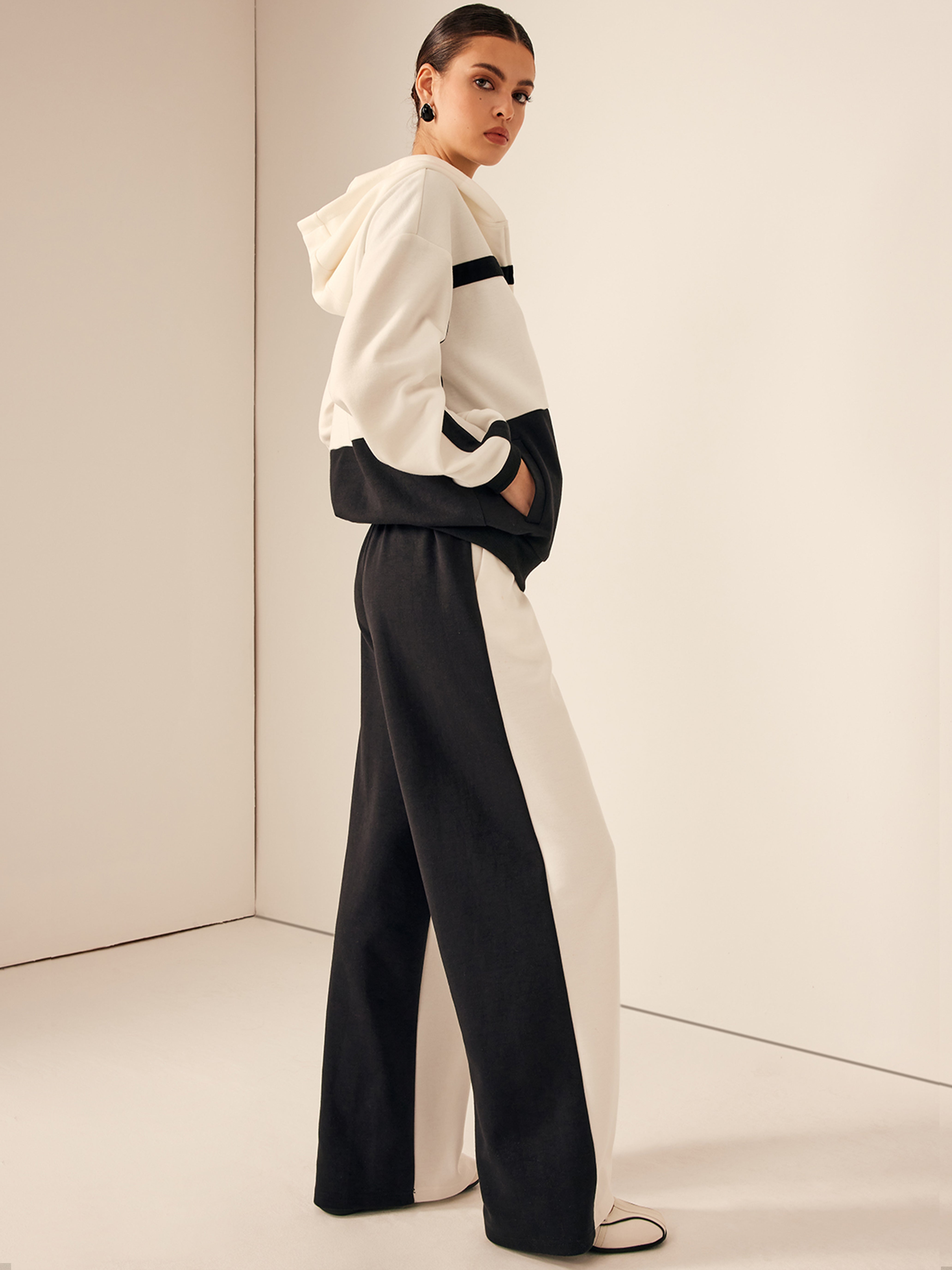 Two Tone Elastic Waist Sweatpants | COMMENSE