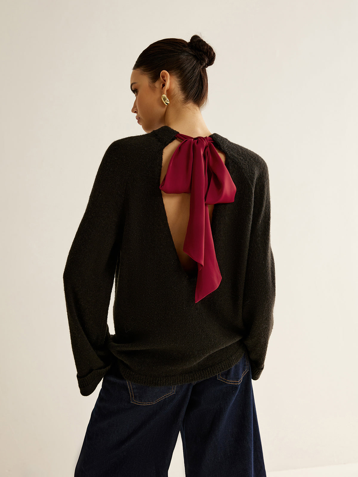 Oversized Open Back Tie Sweater | COMMENSE