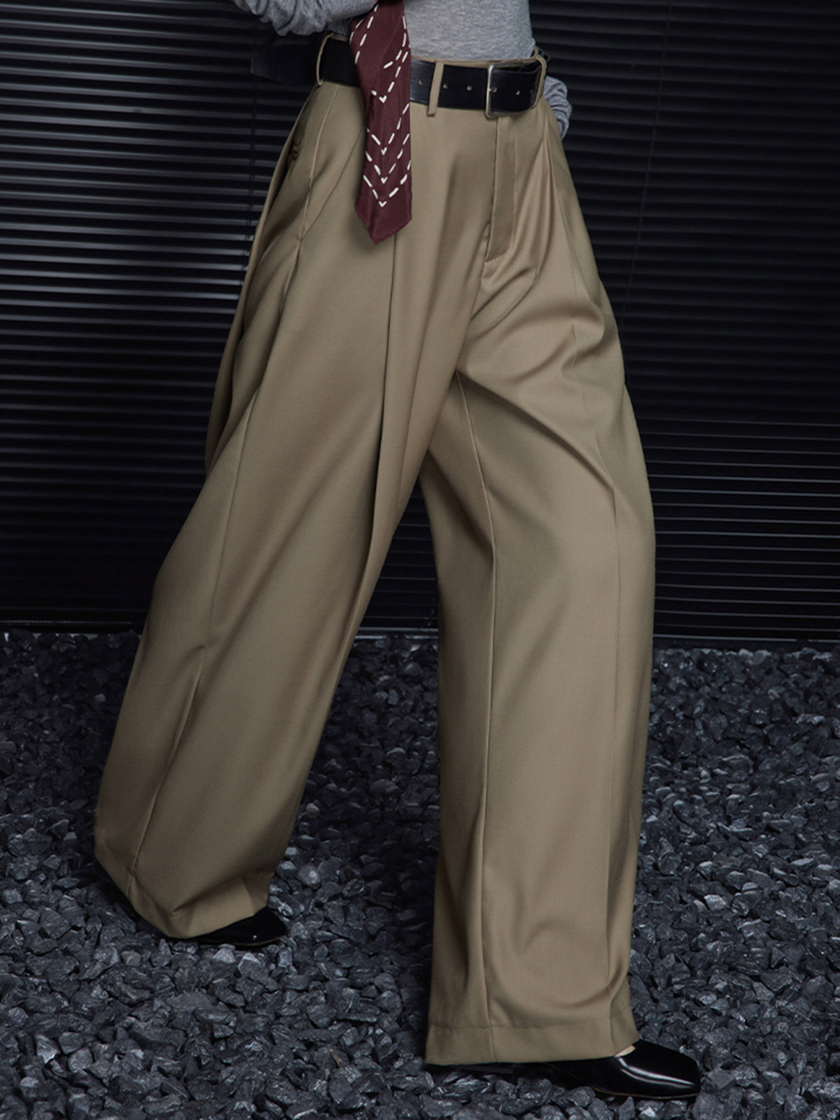 Pleated Draped Pants Without Belt | COMMENSE
