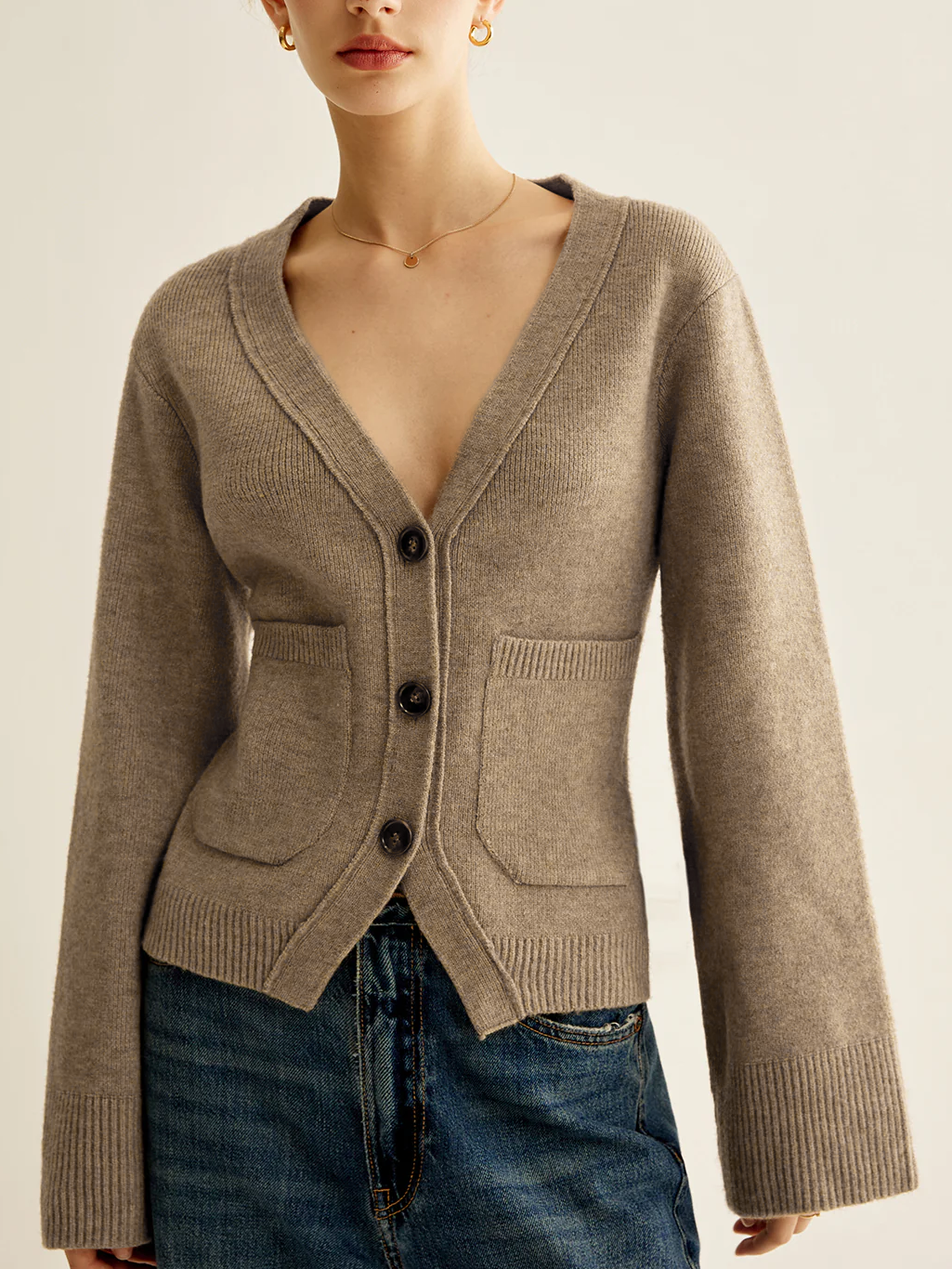 V-Neck Split Button Cardigan – COMMENSE