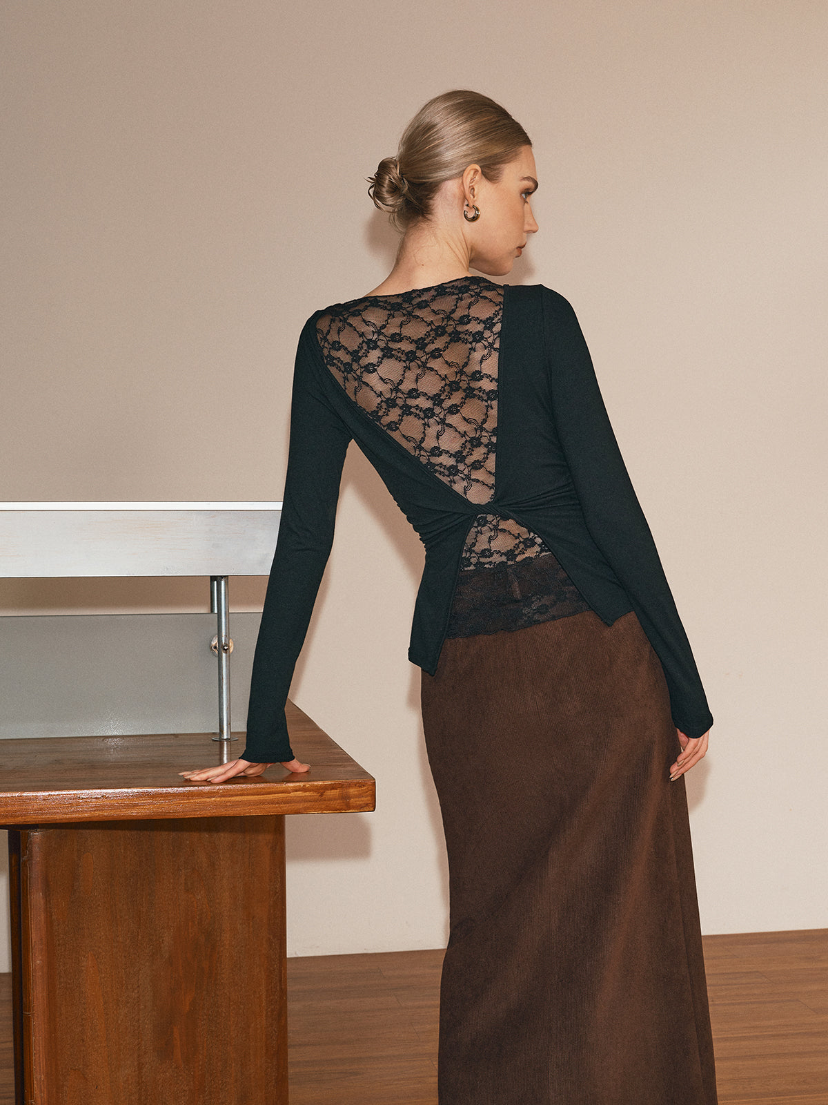 Sheer Lace Back Long Sleeve T-Shirt | COMMENSE