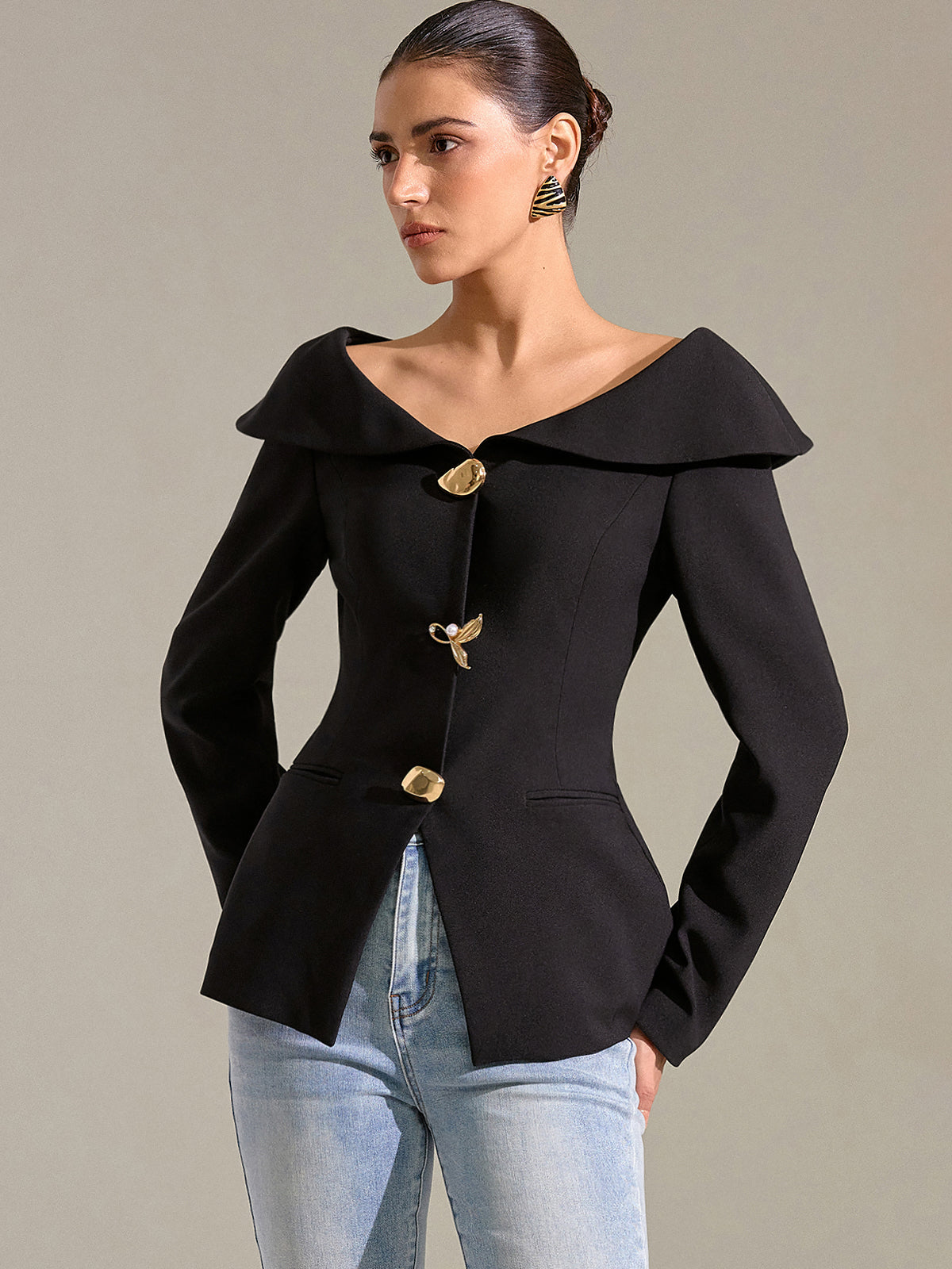 Large Lapel Off-Shoulder Blazer | COMMENSE