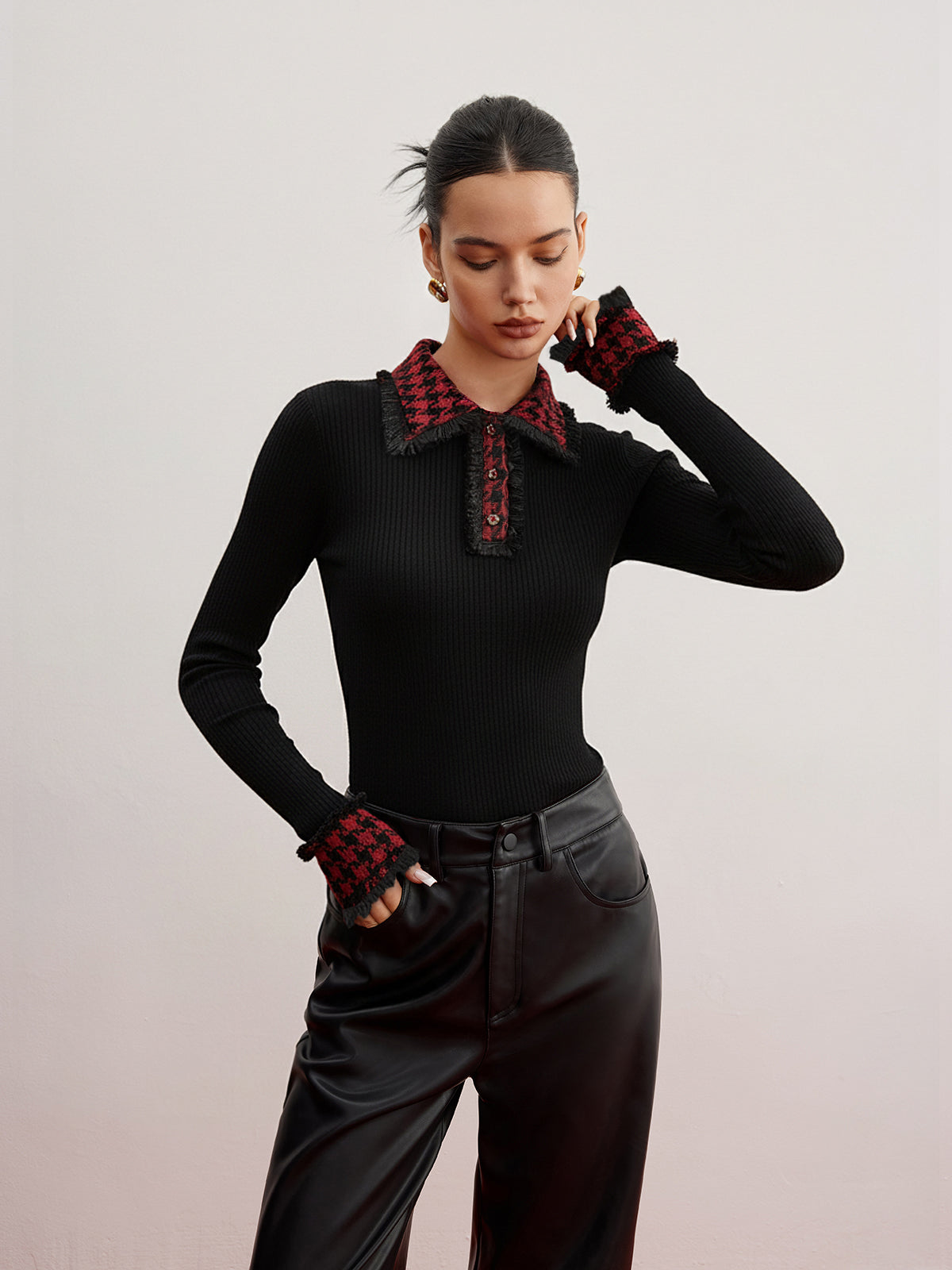 Contrast Checkered Collar Ribbed Knit Top | COMMENSE