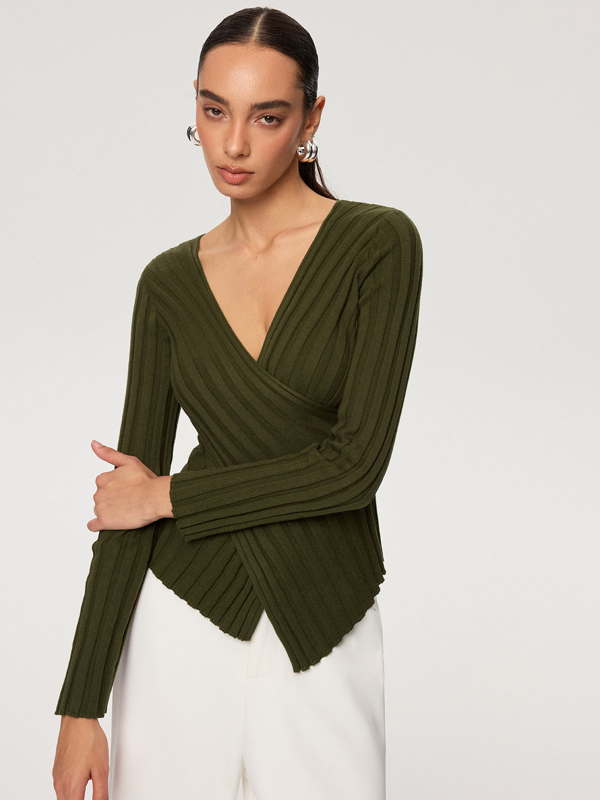 Cross-Over V-Neck Fitted Ribbed Knit Top | COMMENSE