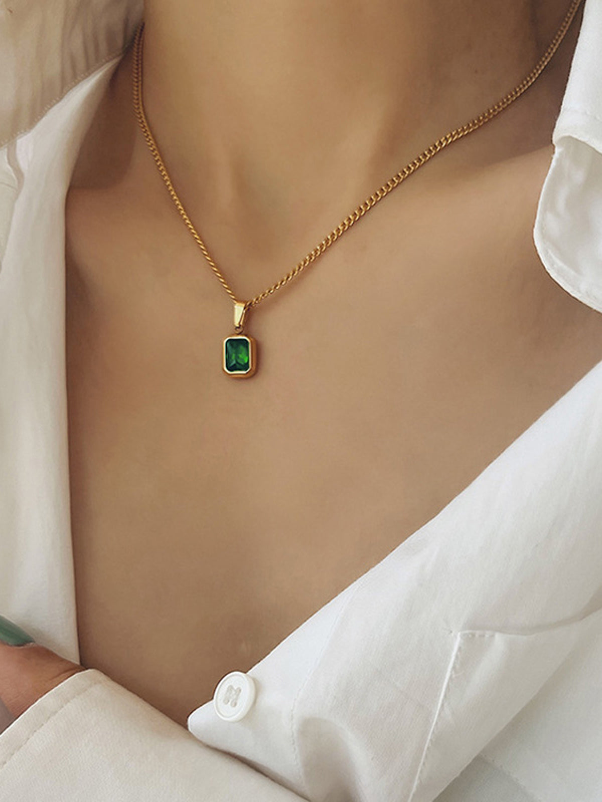 Spring Green Pendant Necklace | COMMENSE
